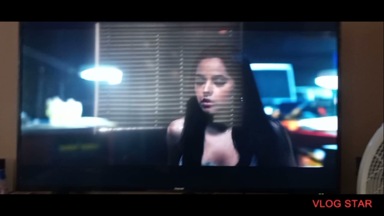 axl miles and sara rebuilds axl+ miles and sara kiss - YouTube