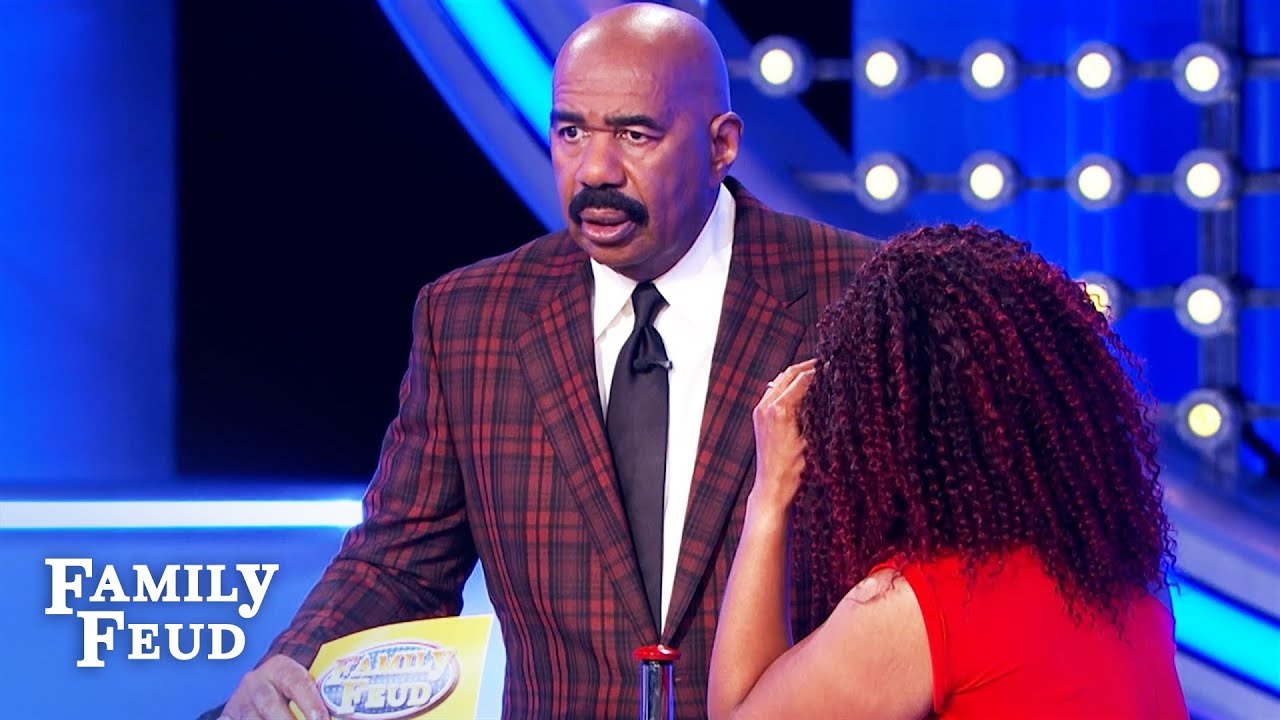 Gotta hit the buzzer!! Steve Harvey ROASTS podium fail. - YouTube