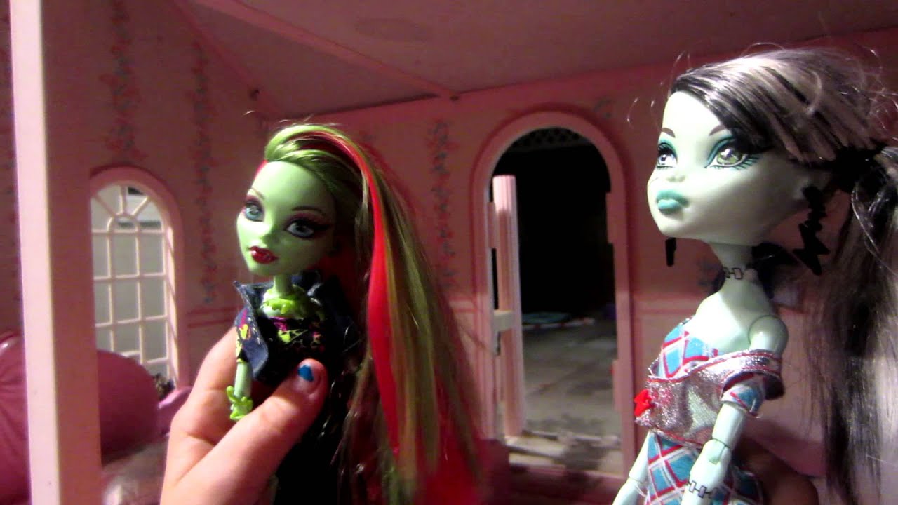 THE BEST AND FUNNIEST MONSTER HIGH MOVIE! - YouTube