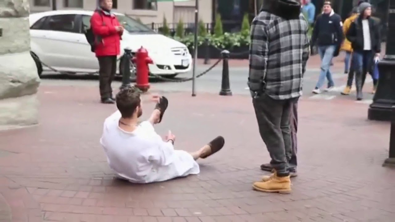 homeless billionaire prank - YouTube