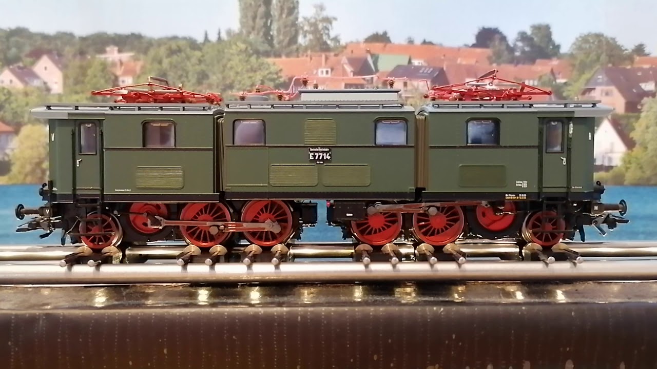 Brawa E 77 14 mit D&H SD10A-2 - YouTube