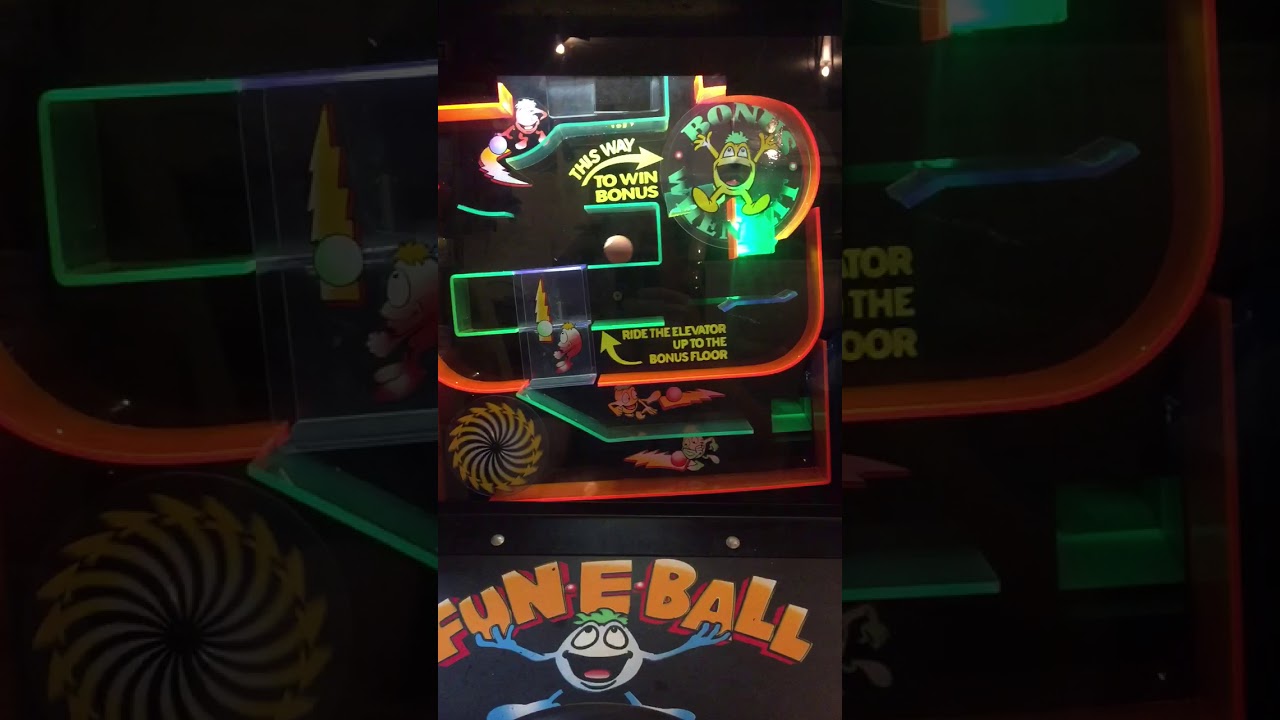 Fun-E-Ball Arcade vending machine - YouTube