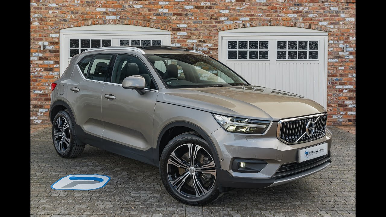 2020 20 VOLVO XC40 1.5 T5 INSCRIPTION PRO IN METALLIC GREY WITH FULL ...
