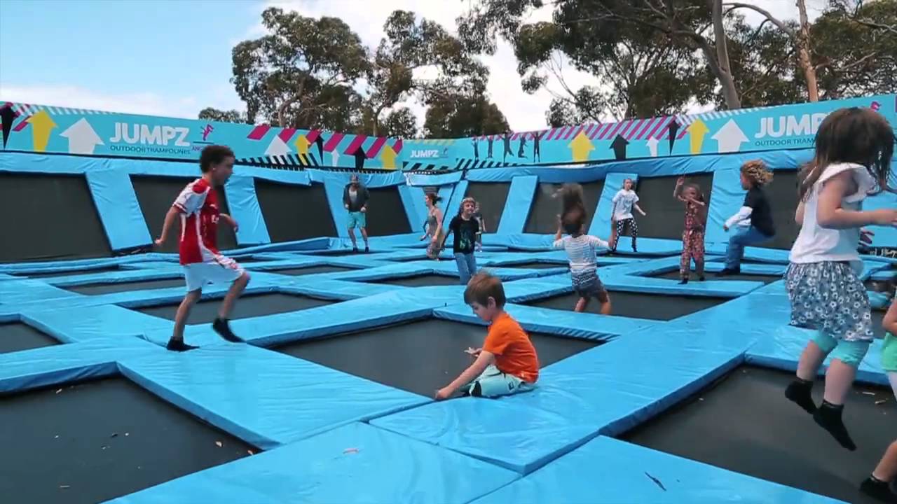 Jumpz Tramolines Anglesea - YouTube