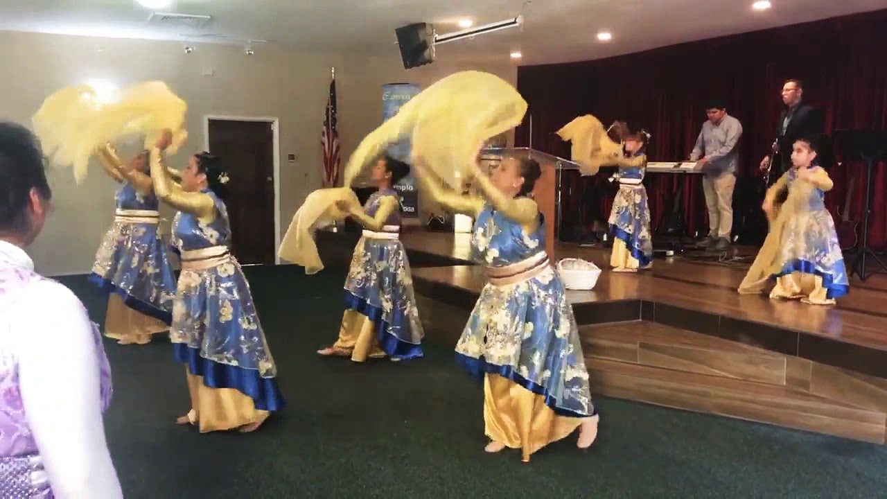 Ministerio de danza y pandero Tabernaculo Cristiano - YouTube