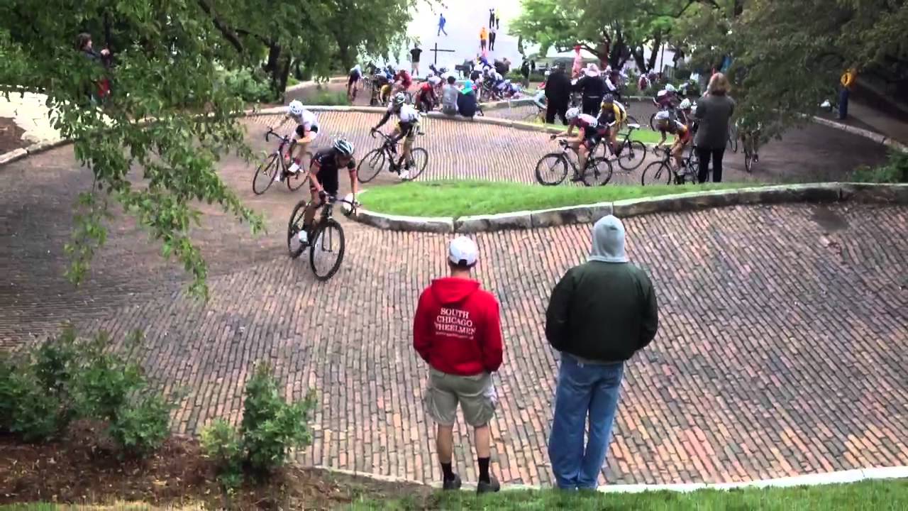 Snake Alley 2013 Cat 3's First Climb - YouTube