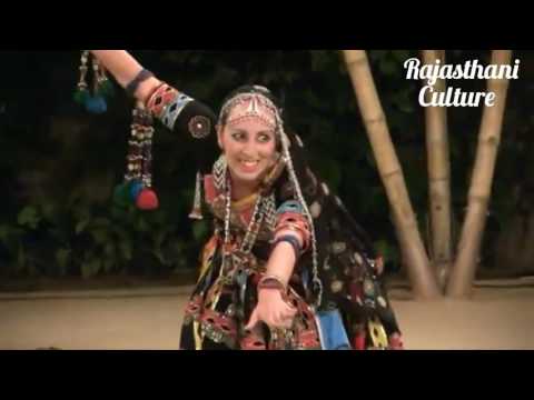 Kalbeliya dance by Russian girl in Jaislamer
