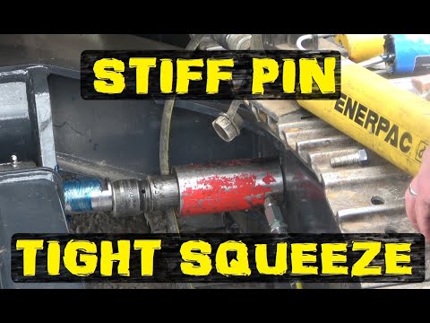 Excavator broke pin repair - YouTube