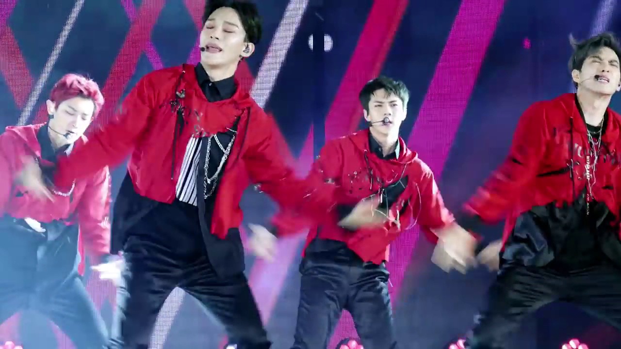 MONSTER SEHUN focus Lisa DxMaes - YouTube