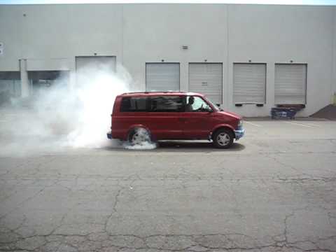 Major Chevy Astro Van Burnout - YouTube