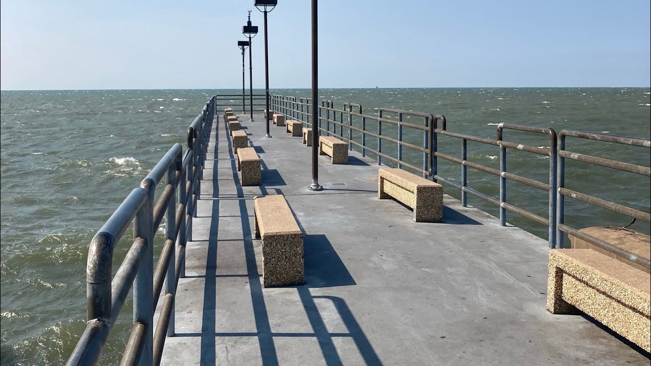 Lake Erie Pier - Cleveland, Ohio - YouTube