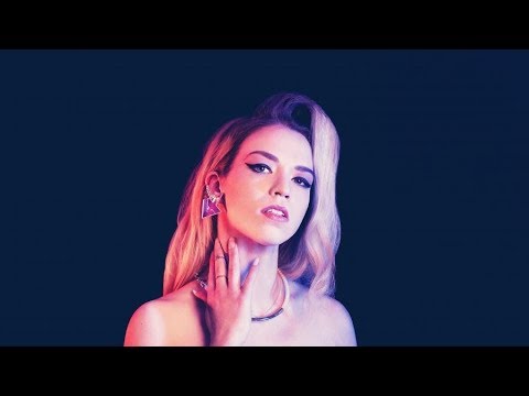 Elle Exxe @ SXSW 2018 - Interview and Live Footage - YouTube