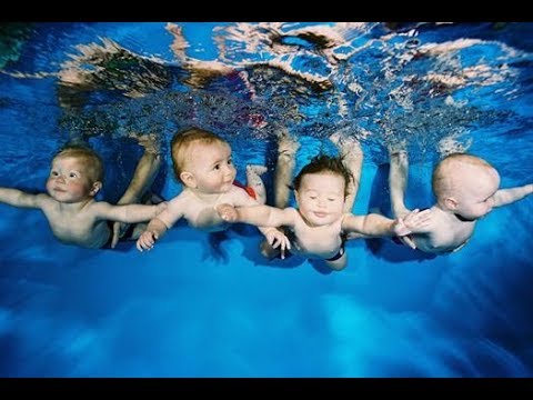 Super Cute Moments Babies Swimming Under Water 2017