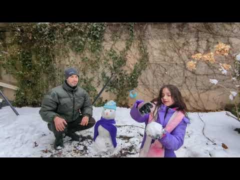 Best Snowball Fight - YouTube