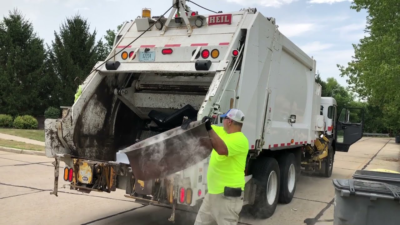 2 Heil Multipack Garbage Trucks - YouTube