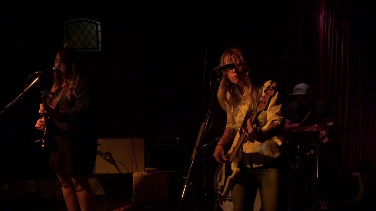 Kat Wilson at Mojos Feb 2019 - YouTube