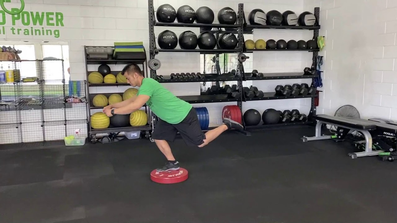Deficit Skater Squat - YouTube
