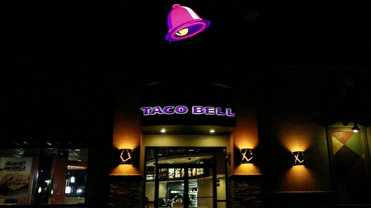 Late Night Taco Bell Run! - YouTube