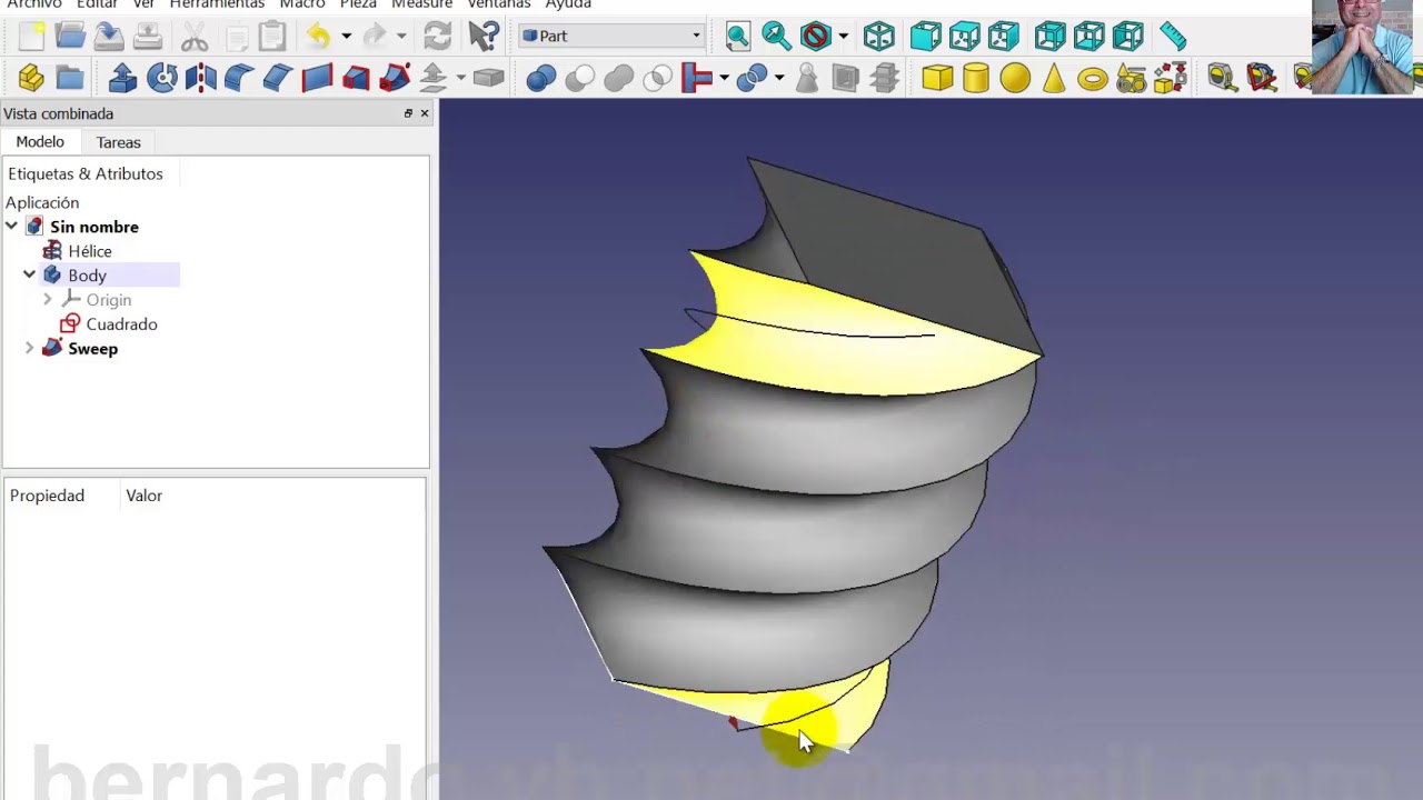 Curso / Tutorial de FreeCAD - Capitulo 2/22 - Extrusion giratoria - YouTube