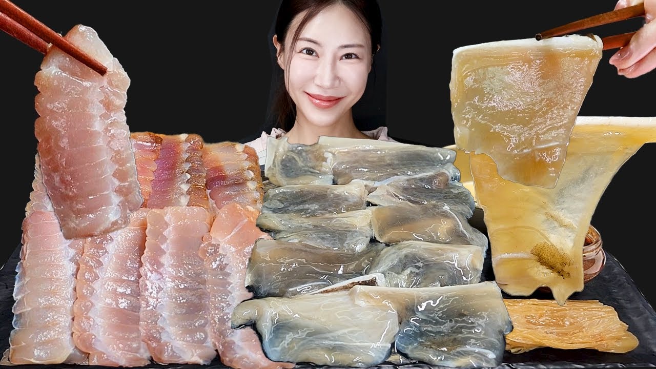 첫경험 홍어코 👃홍어회 먹방 Fermented Stingray Nose + Fermented Skate ( Hongeo ...