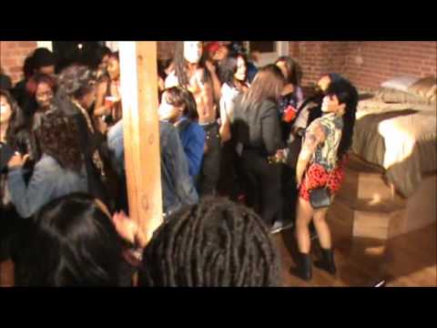 Jacquees Ft. Issa (QUEMIX) " STRIP " #FYB #ATK - YouTube
