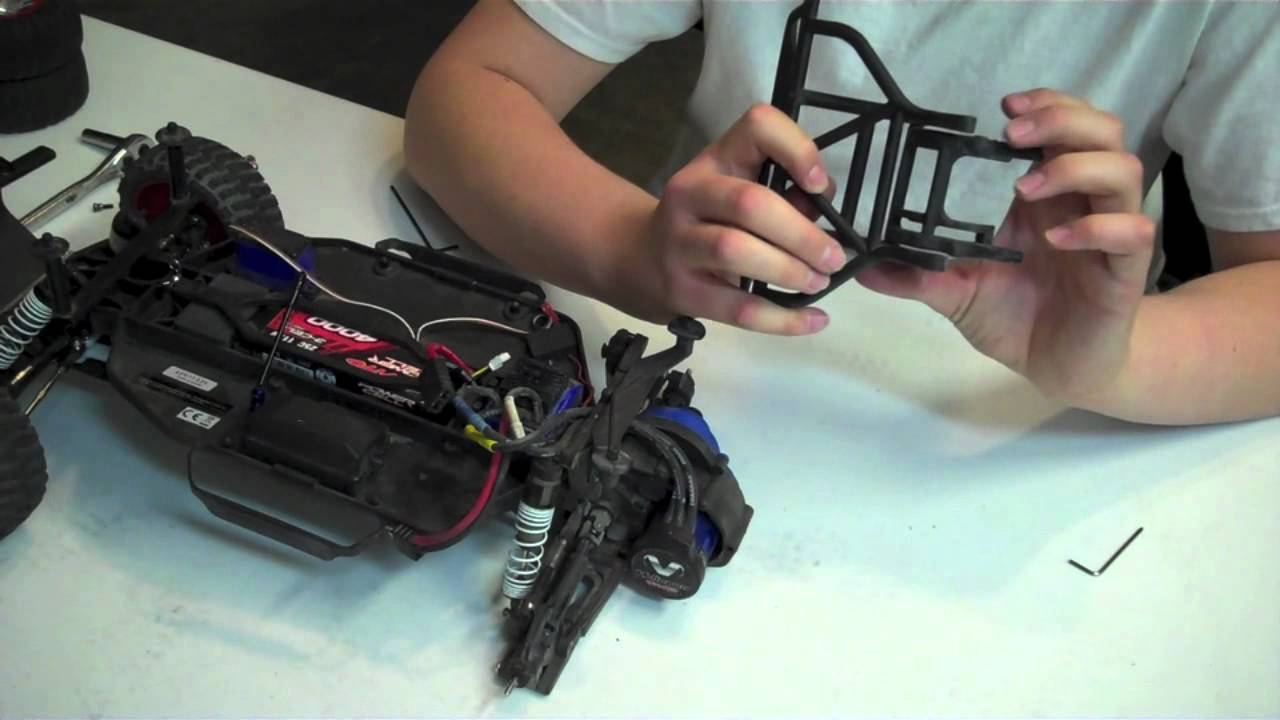 How to change your Rear Bumper on a Traxxas Slash 2wd - YouTube