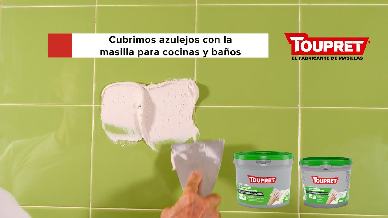 Cubrimos azulejos con la masilla para cocinas y baños - Toupret - YouTube