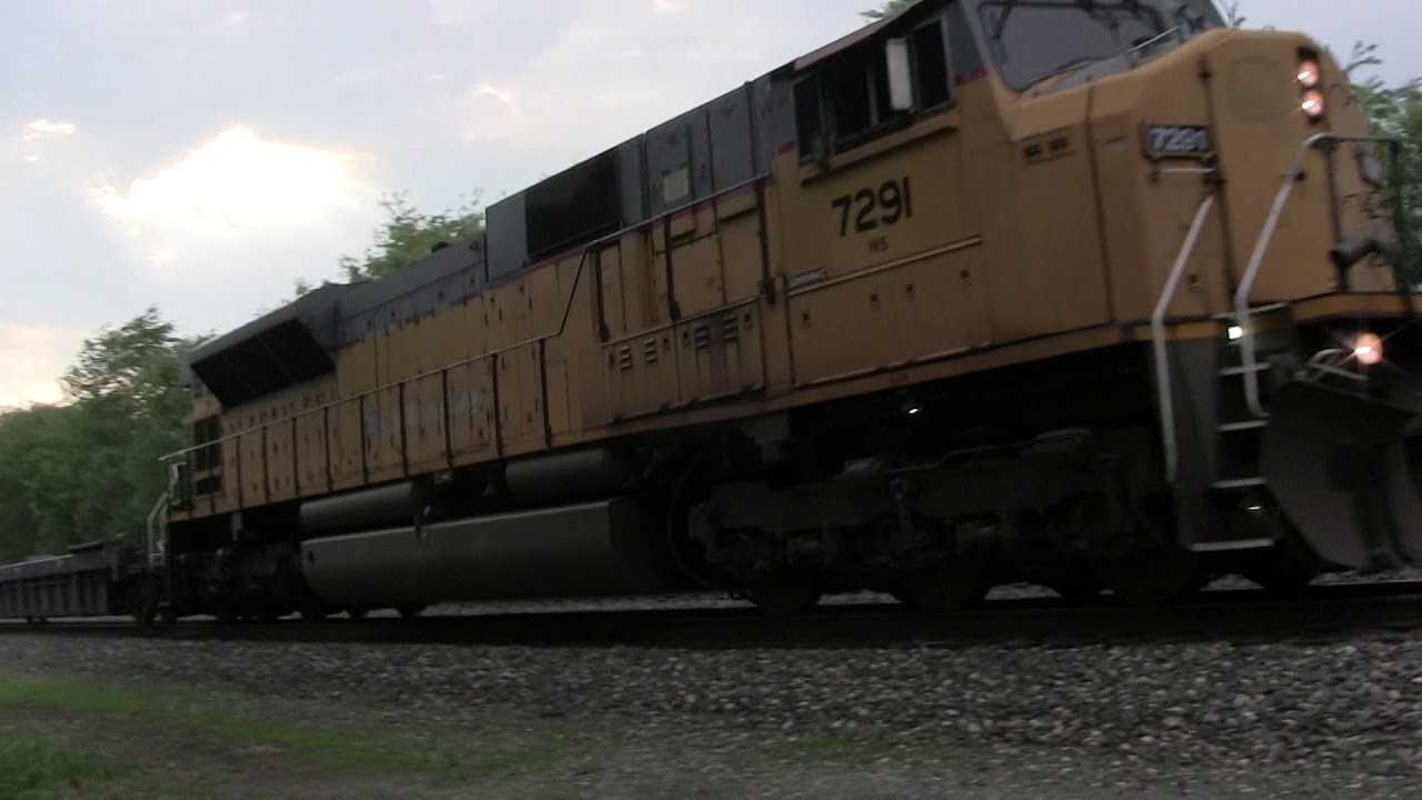 NS SD90 notch 8 - YouTube