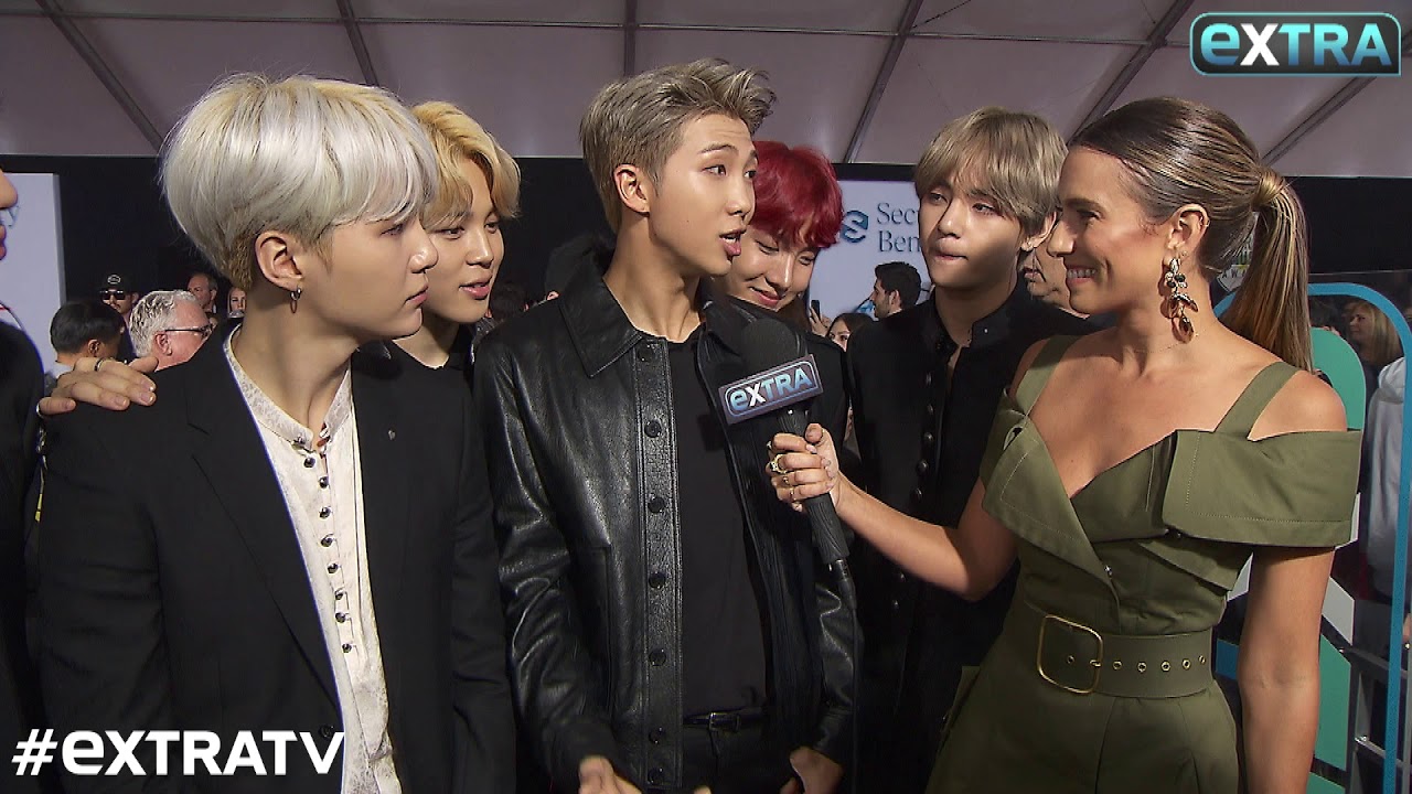 BTS Hits the Red Carpet at the AMAs - YouTube