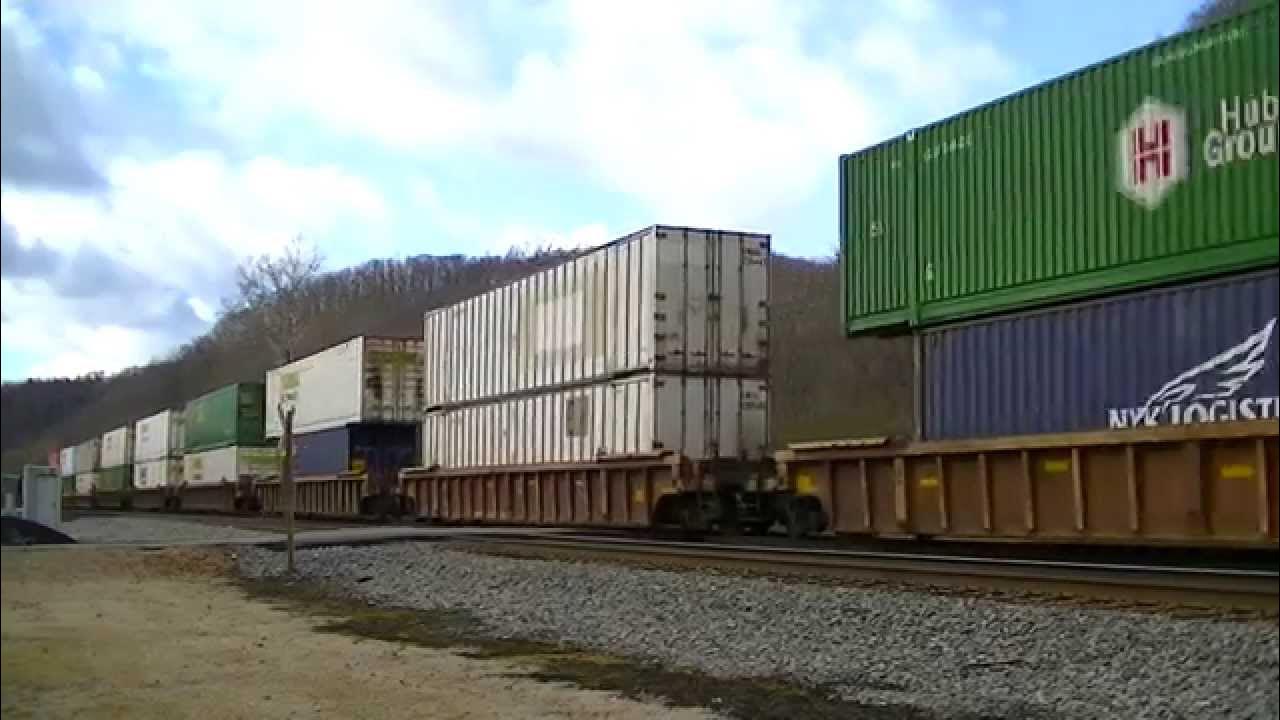 NS 217 WB Intermodal led by Dash 9 with a K5LA horn and NEW SD70ACes - YouTube