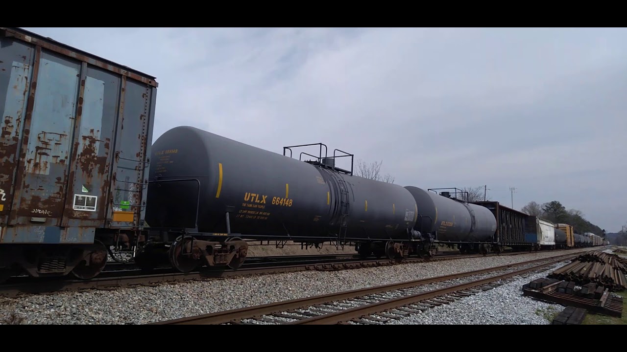 NS 131 WITH UP #9068 SD70ACE SOUTH BOUND MIXED FREIGHT TRAIN - YouTube