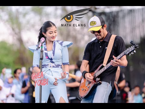 BERGETAR..!! LIHAT AKSI GHEA YOUBI DI KONSER MUSIK