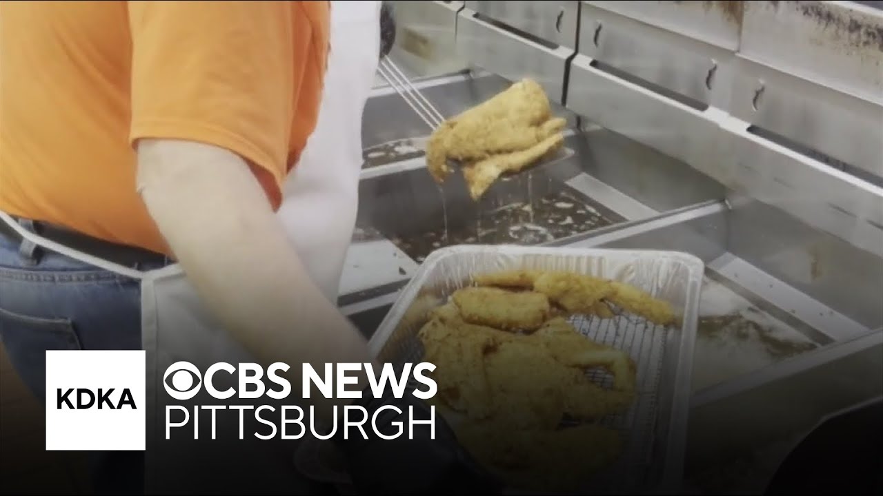 Pittsburghers celebrate first fish fry Friday of Lenten season - YouTube