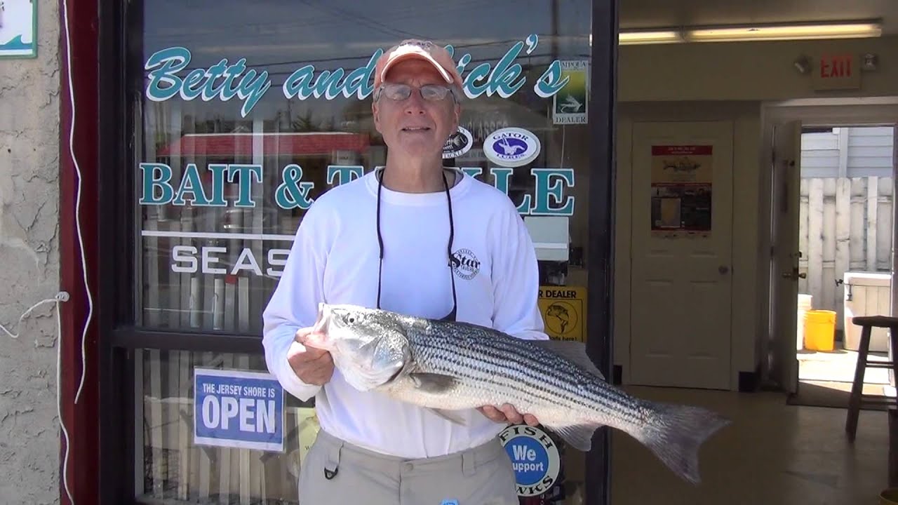 5-27-13 Larry Palumbo 30 Inch Bass - YouTube