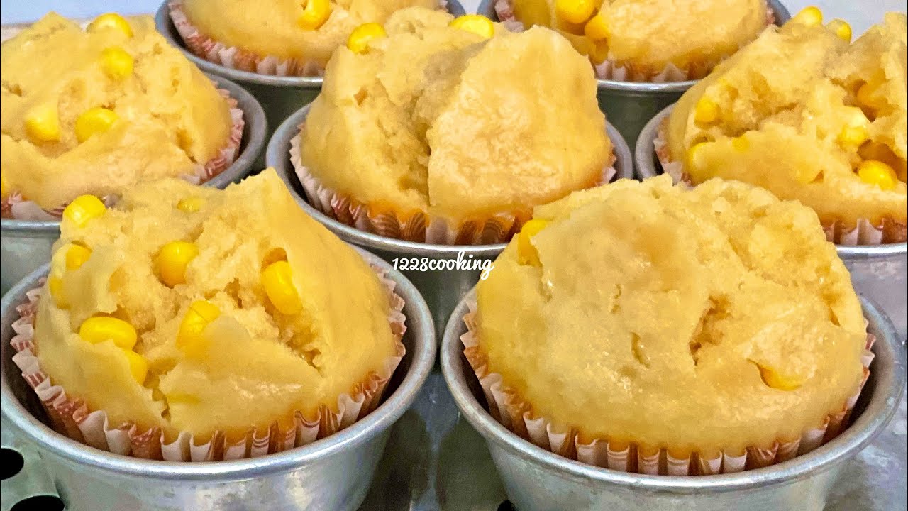 Soft & Fluffy Easy Failproof Sweet Corn Prosperity Huat Kuih 玉米發糕 - YouTube