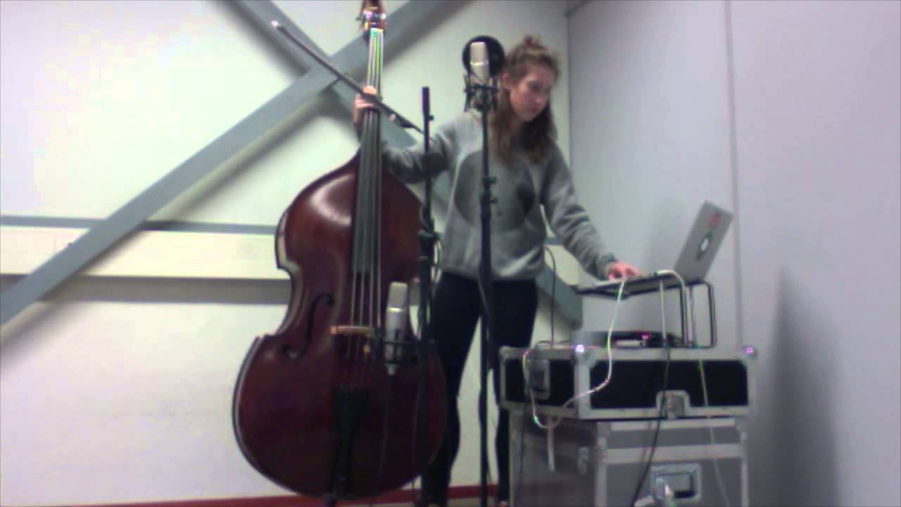 laura plays with looper - YouTube