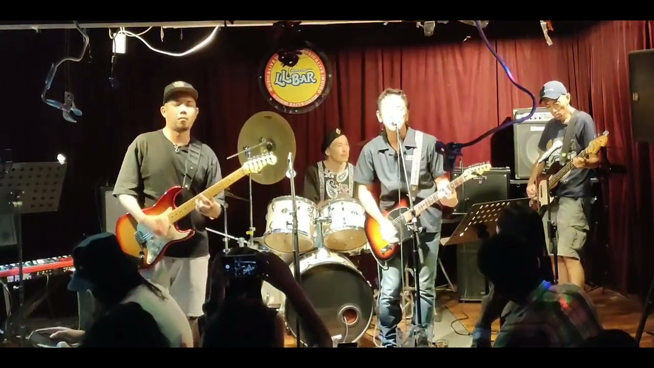 China Grove by Doobie Brothers @ Shanghai LL Bar Sept 14, 2024 - YouTube