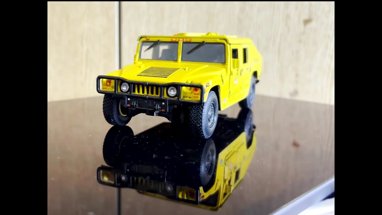 1:35 diecast yellow humvee - YouTube