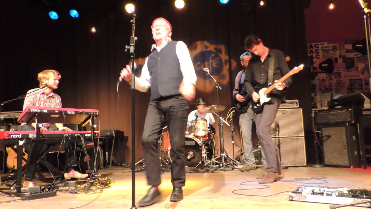 Drukwerk - Schijn Een Lichtje Op Mij @ Tros Muziek Cafe Hilversum - YouTube
