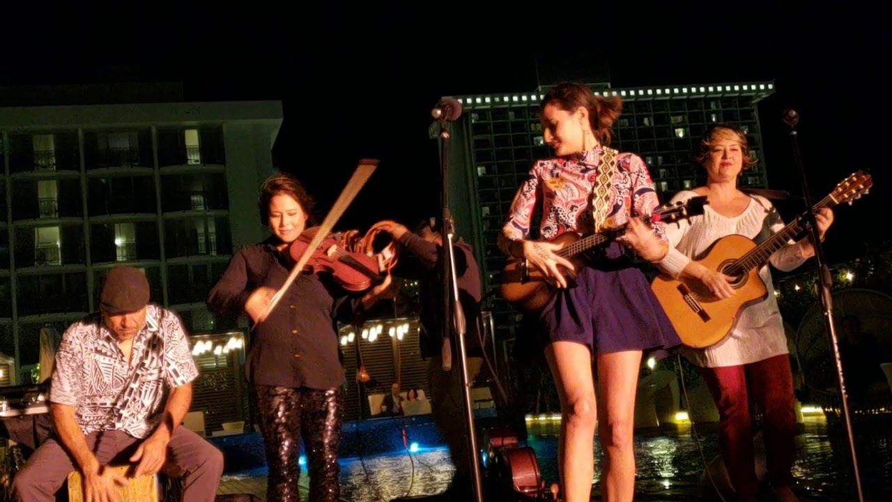 Taimane and friends play a new song not yet recorded at Hyatt Regency ...