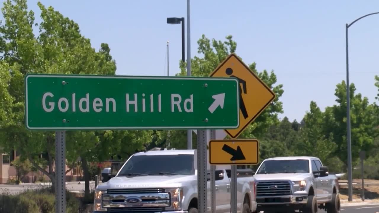 Paso Robles receives national award for most unusual roundabout - YouTube