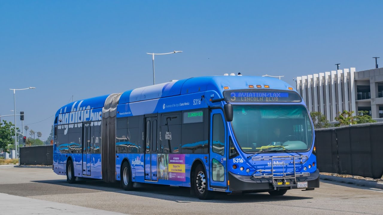 Santa Monica Big Blue Bus 2011 NABI 60 BRT CNG 5316 - Ride Video (4K ...