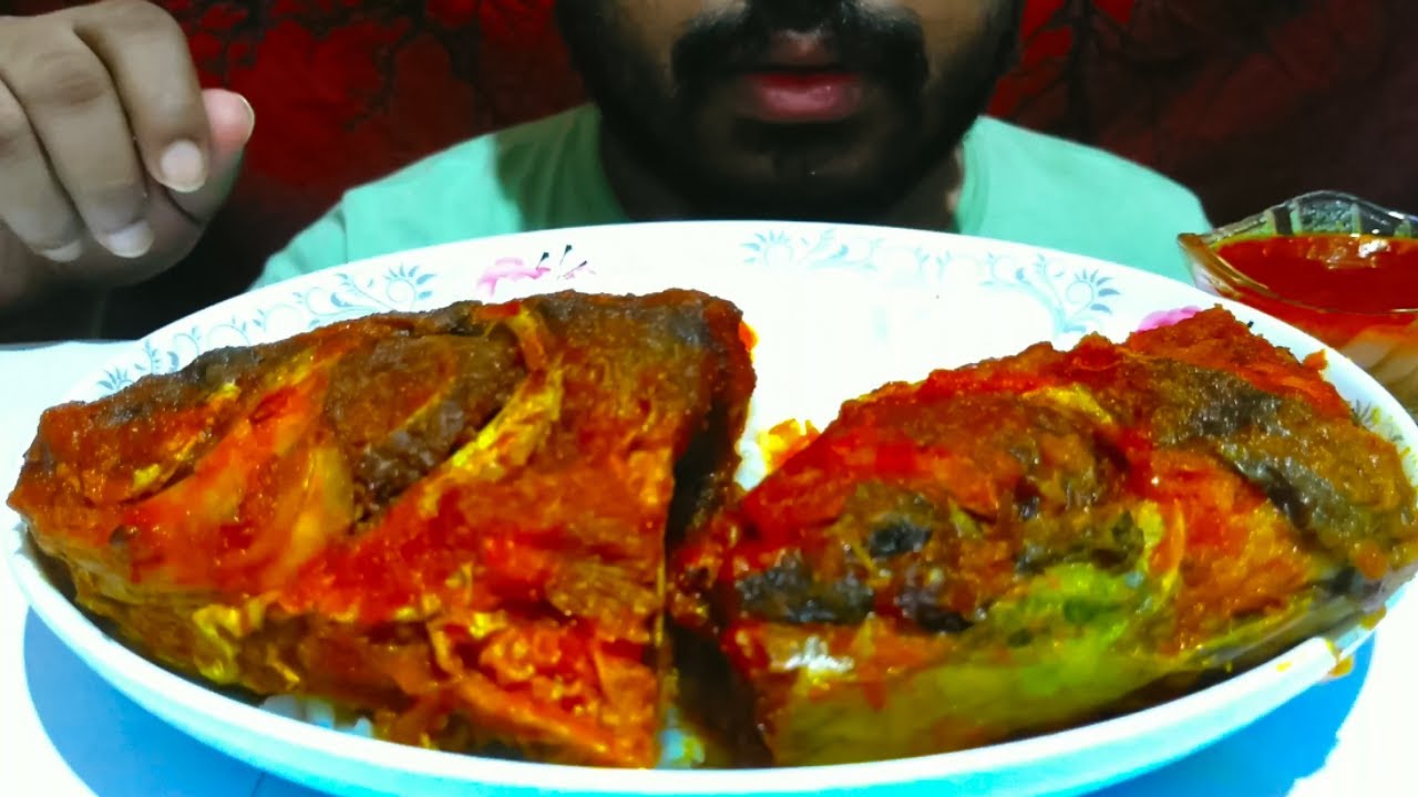 Spicy Fish Head Curry With Rice | Eating Valobashi - YouTube
