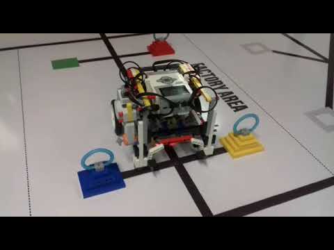 WRO 2018 Senior High. The Boss , other test and change the robot - YouTube