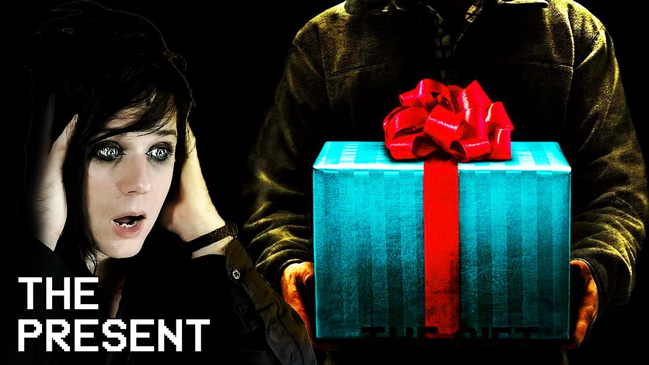 Horror Game Where The Presents Get Increasingly Disturbing - YouTube