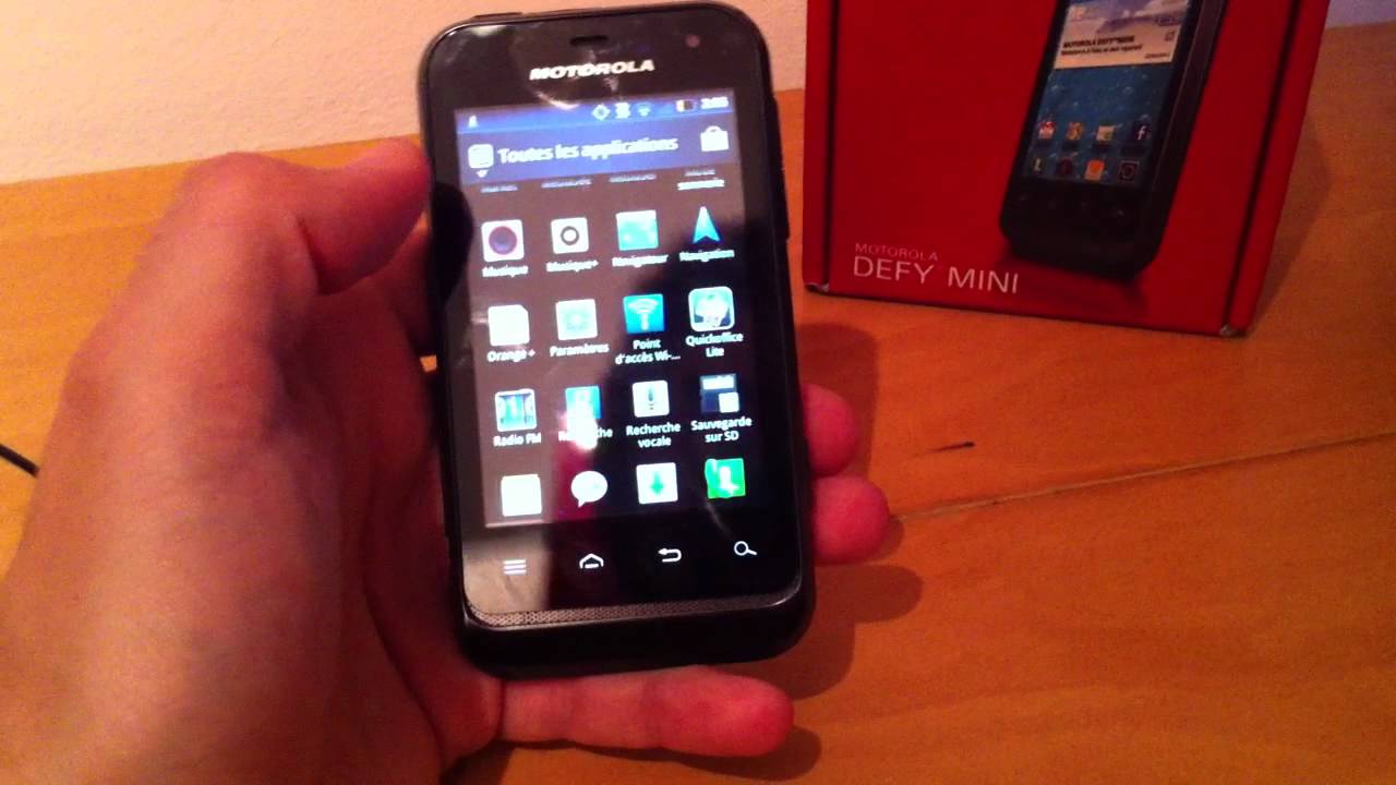 Test du Motorola Defy Mini | par Top-For-Phone.fr - YouTube