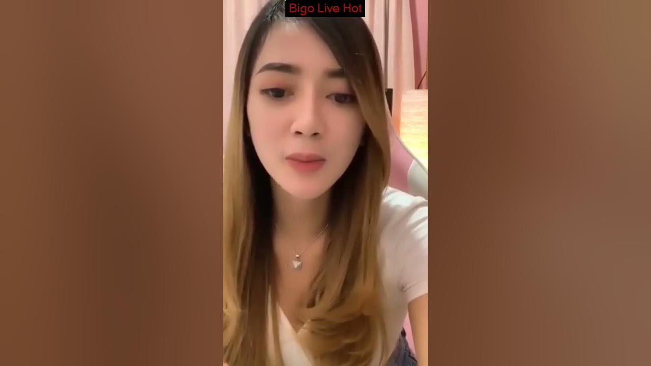 Bigo Live Hot 18++ || Desah Halu Bareng Ririn 18++ - YouTube