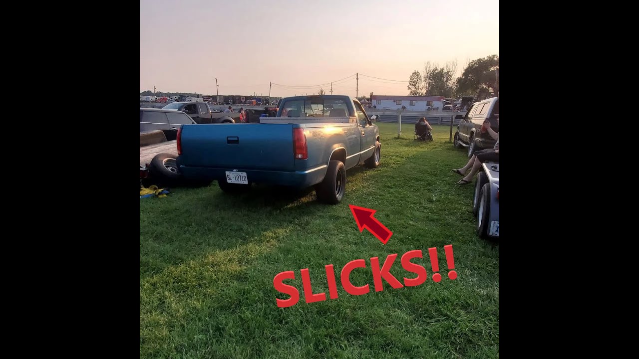 ST. Thomas Dragway Truck Night 2021 With Ls Swapped GMT400 - YouTube