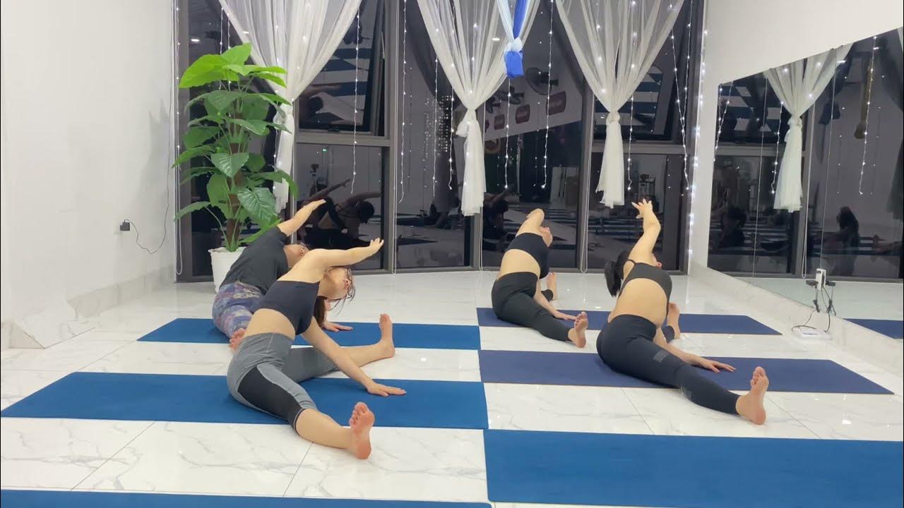 Bài tập kéo giãn cơ gân kheo - hatha yoga việt nam - YouTube