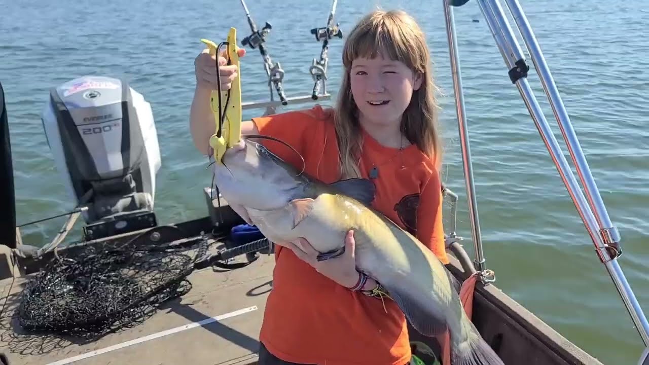 Cat Chasers Calamus Classic Day 2 (REDEMPTION!) - YouTube
